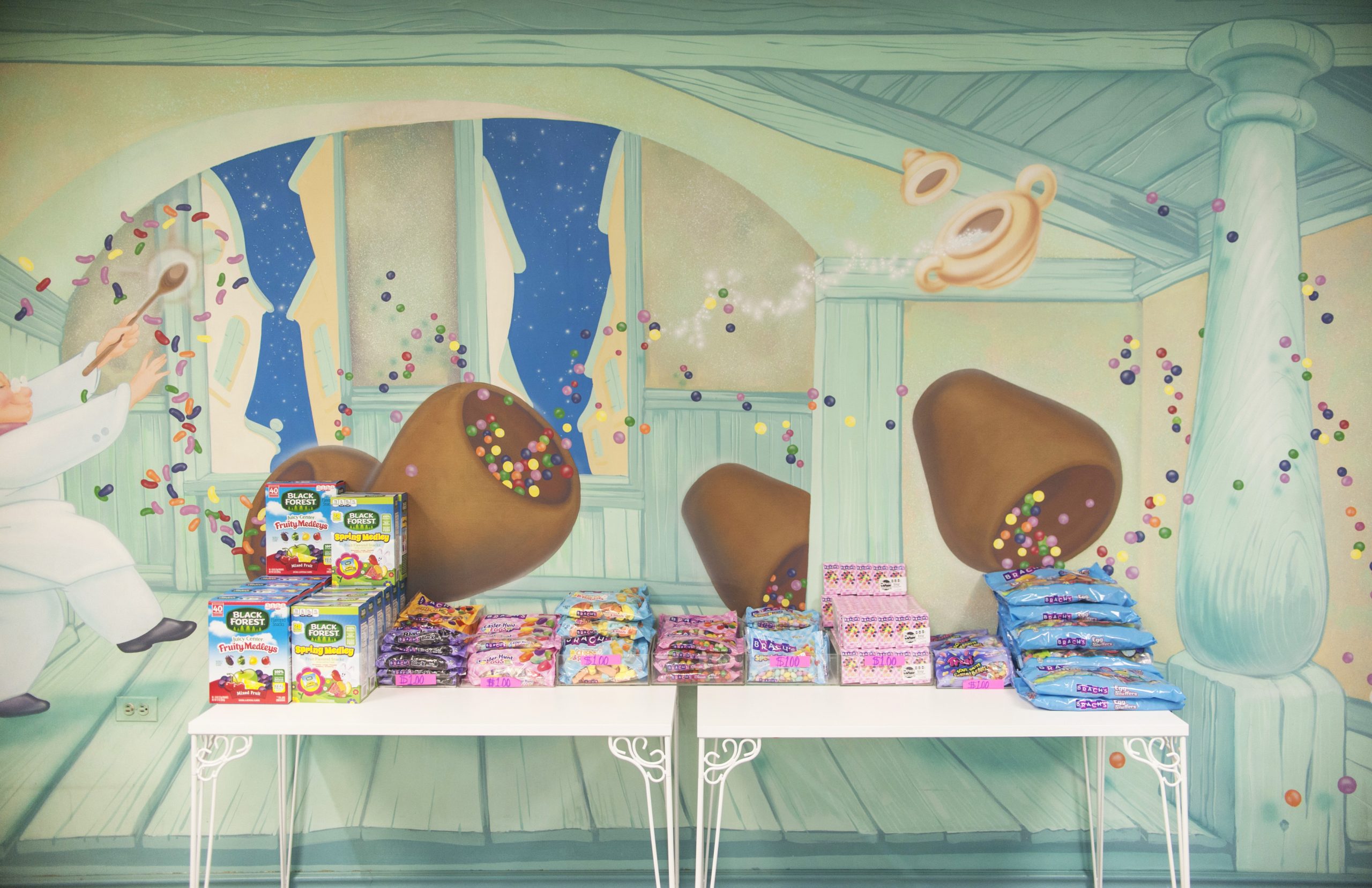 Ferrara candy store celebrates grand reopening - Forest Park Review