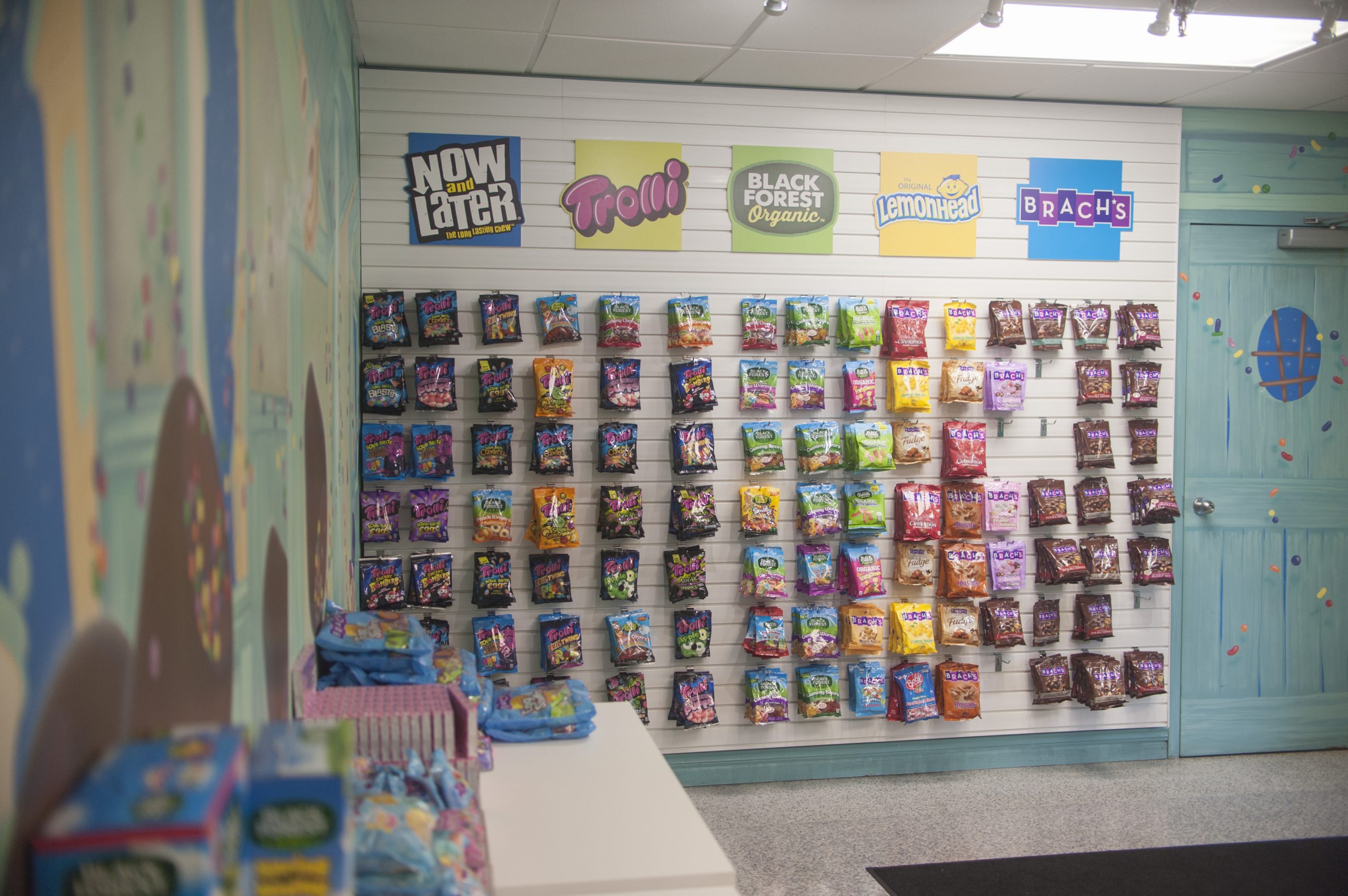 Ferrara candy store celebrates grand reopening - Forest Park Review