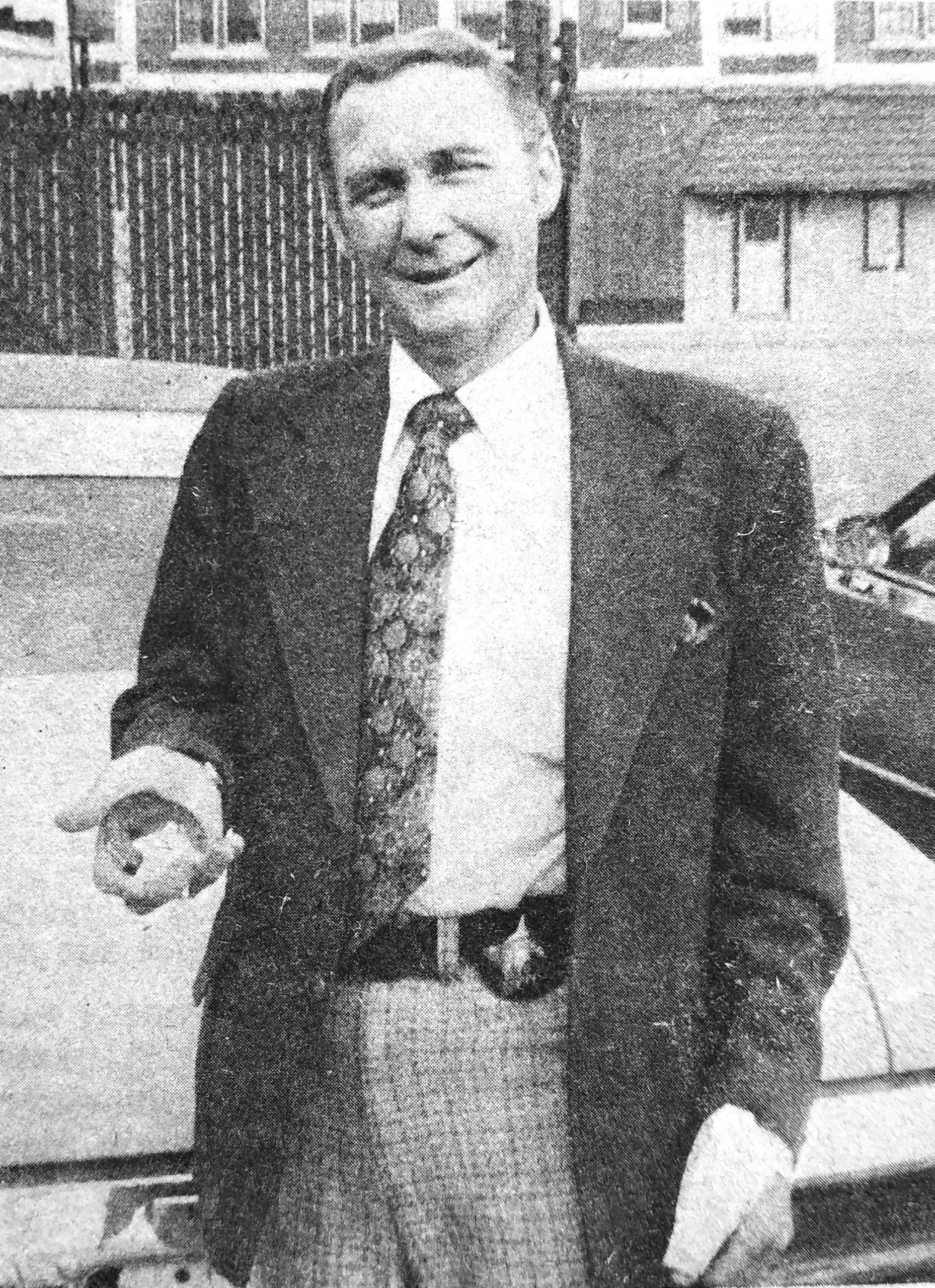 100 years of the Forest Park Review:1977 - Forest Park Review