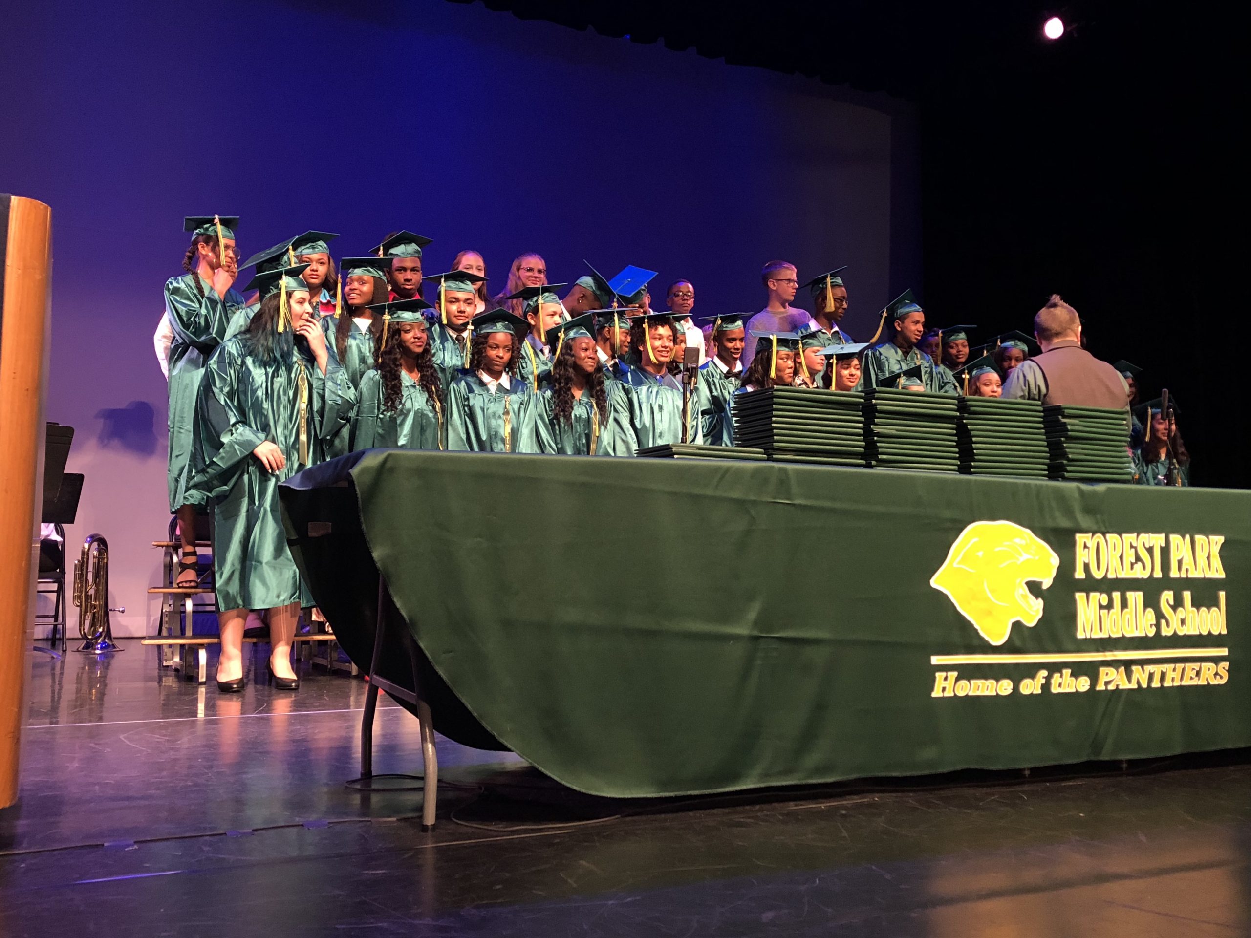 Forest Park Middle School D91 2019 Commencement - Forest Park Review