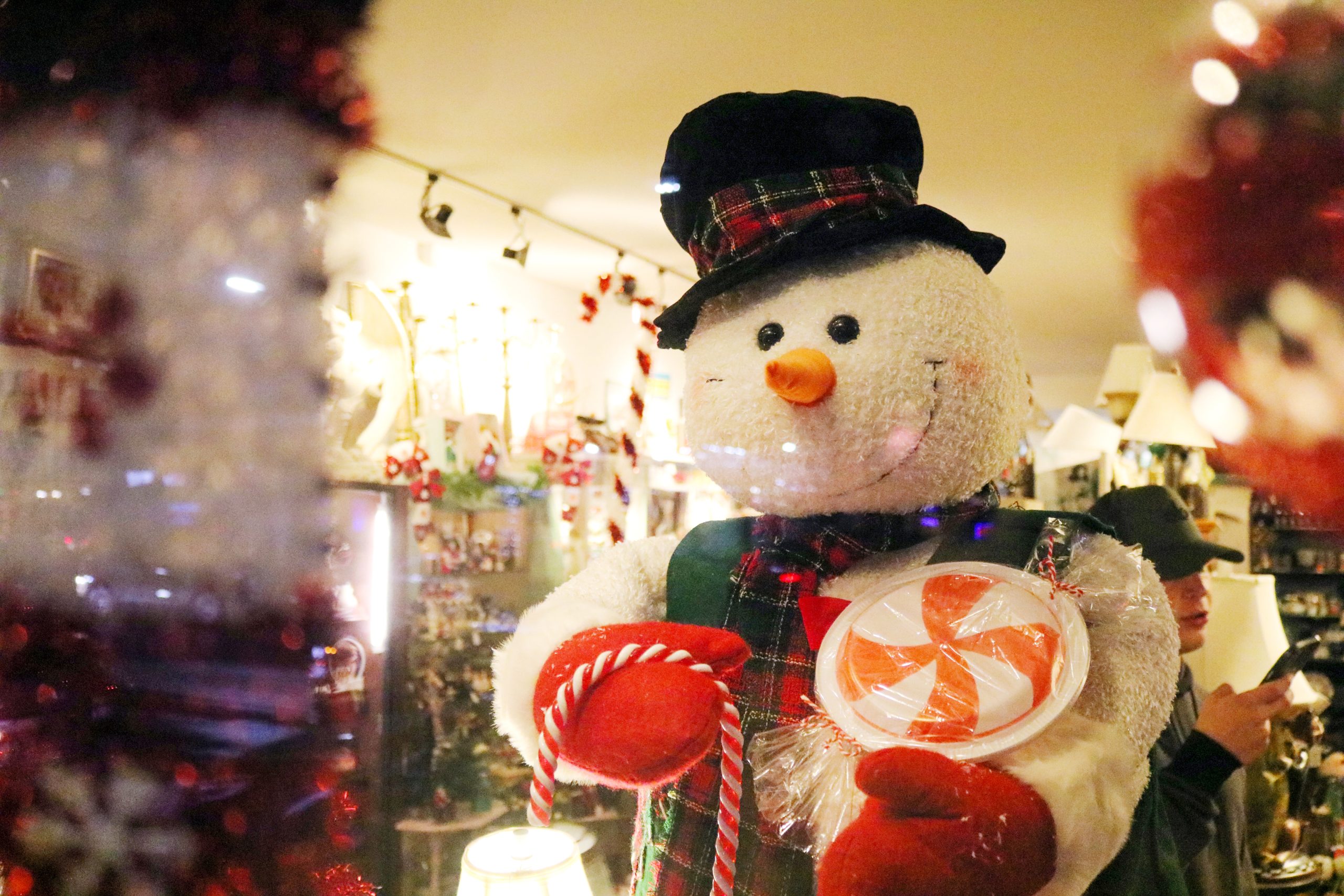 A magical holiday begins on Madison Street - Forest Park Review